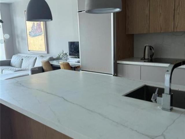 2 Br, 2 bath, Condo 460 NE 28th St