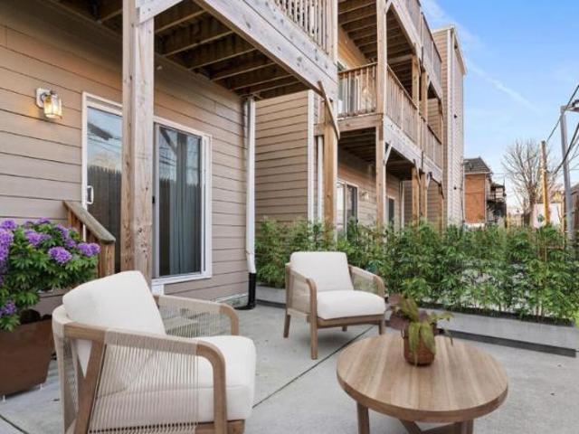 2 Br, 2 bath, Condo 4617 Sansom St