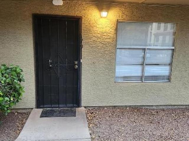 2 Br, 2 bath, Condo 461 W Holmes Ave