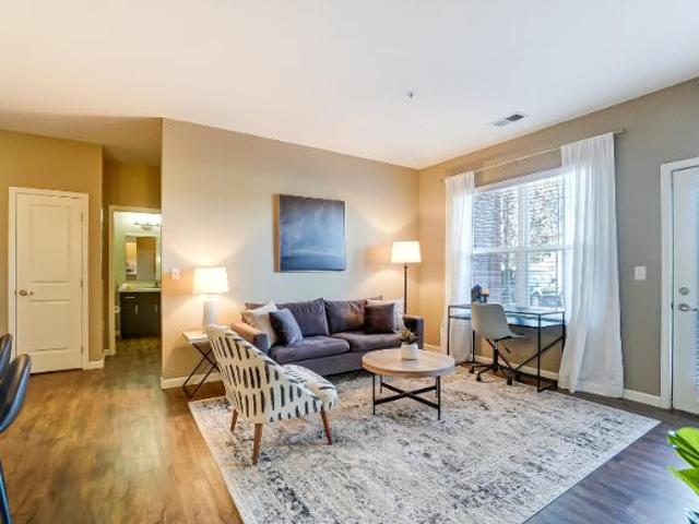 2 Br, 2 bath, Condo 4623 Lowell Lane