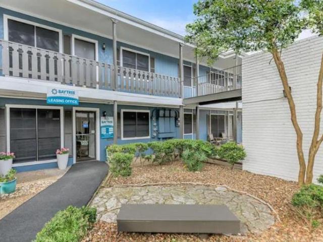 2 Br, 2 bath, Condo 4645 Ocean Dr