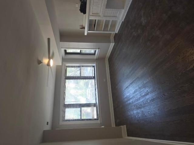 2 Br, 2 bath, Condo 4650 North Paulina