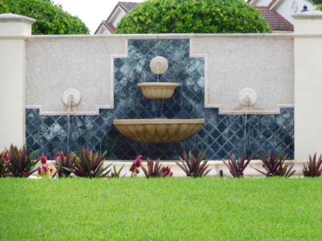 2 Br, 2 bath, Condo 467 SE Kitching Cir
