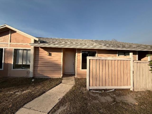 2 Br, 2 bath, Condo 4705 Almond Willow Drive