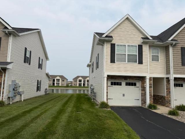 2 Br, 2 bath, Condo 4703 Lakeside Dr