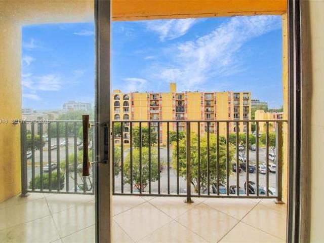 2 Br, 2 bath, Condo 4717 NW 7th St