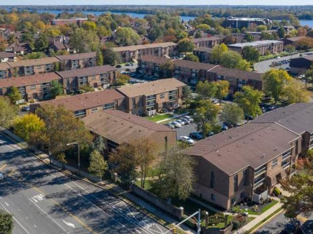 2 Br, 2 bath, Condo 47301 Delaire Landing Rd