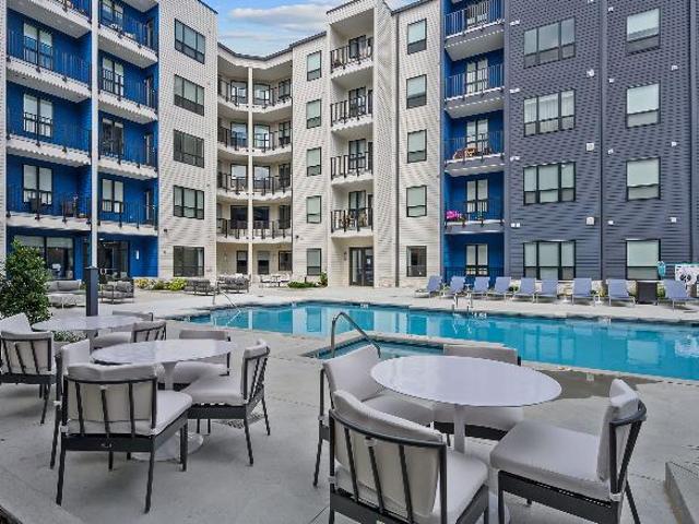 2 Br, 2 bath, Condo 4751 Aspire Blvd