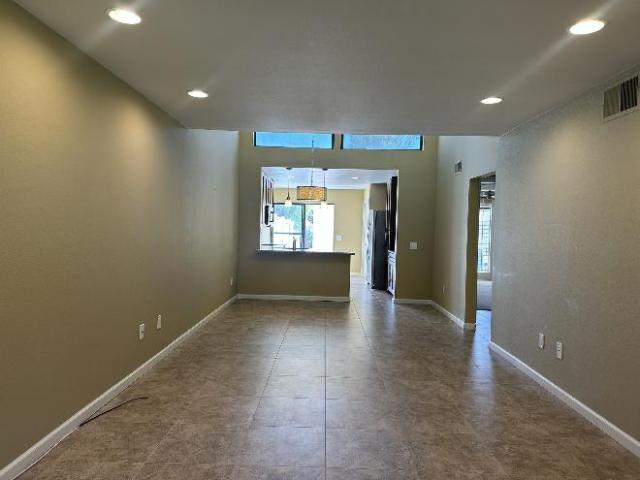 2 Br, 2 bath, Condo 47975 Joshua Ct