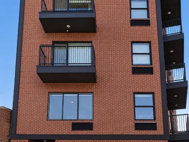 2 Br, 2 bath, Condo 486 Market St Nj