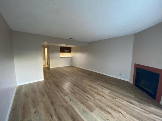 2 Br, 2 bath, Condo 4875 N Backer Ave