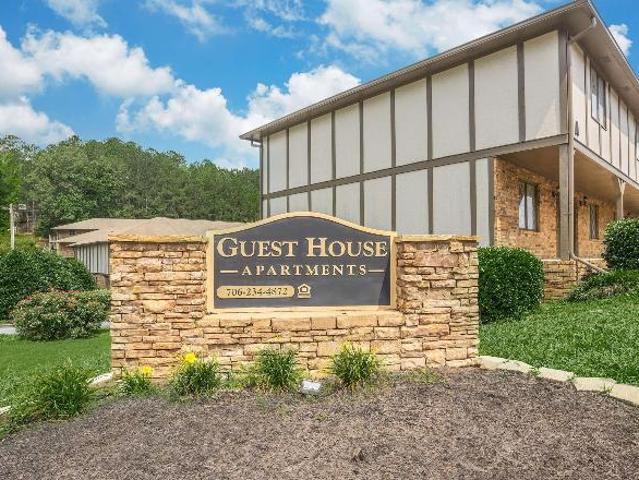2 Br, 2 bath, Condo 48 Chateau Dr Se