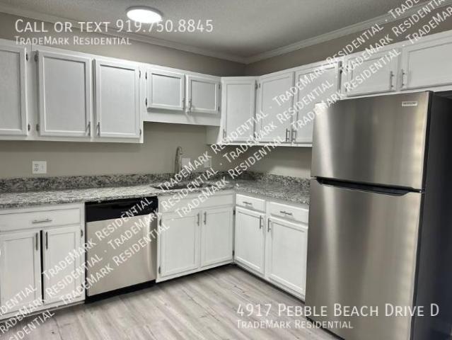 2 Br, 2 bath, Condo 4917 Pebble Beach Dr
