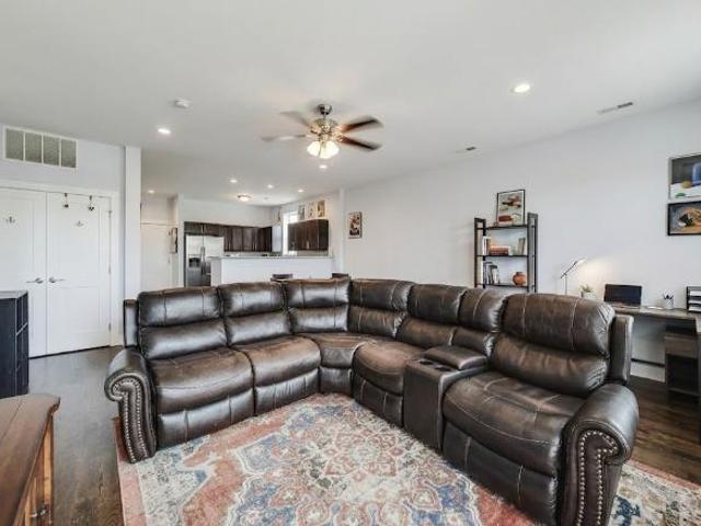 2 Br, 2 bath, Condo 504 S Oakley