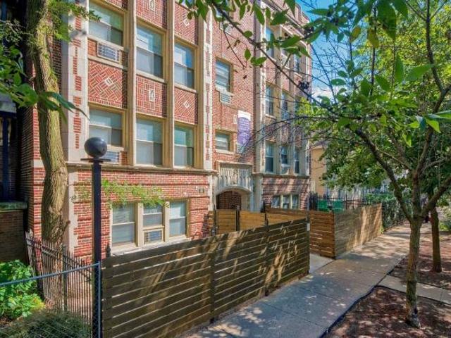 2 Br, 2 bath, Condo 5051 N Kenmore Avenue