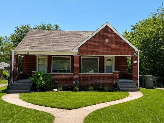 2 Br, 2 bath, Condo 5151 E 16th St