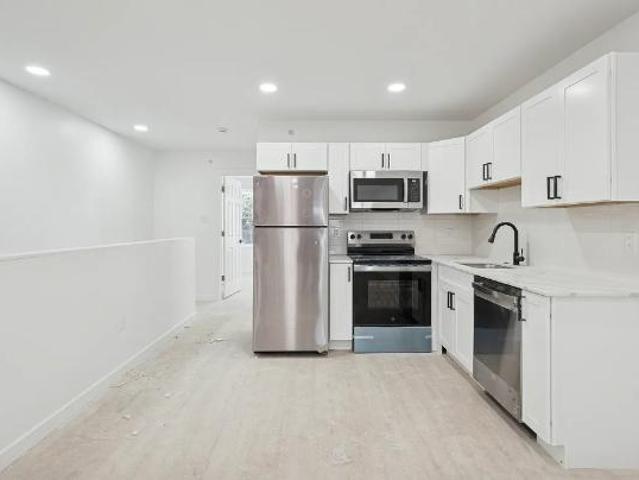 2 Br, 2 bath, Condo 51 Farson St