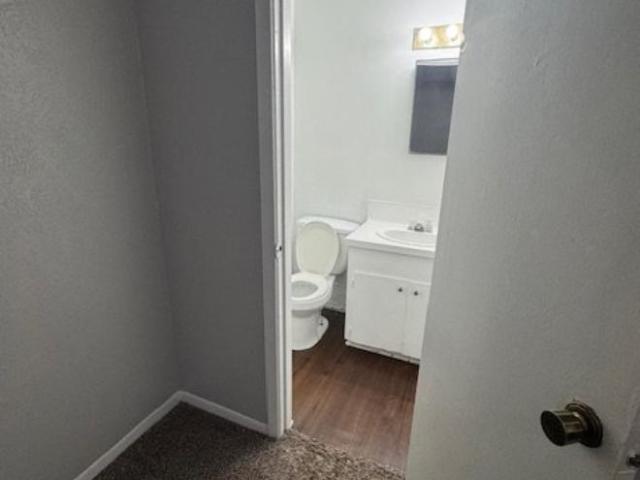 2 Br, 2 bath, Condo 5220 Weber Road