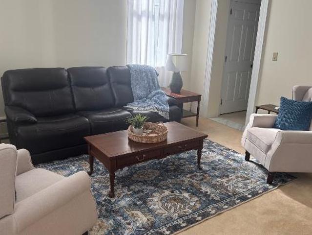 2 Br, 2 bath, Condo 528 Washington St