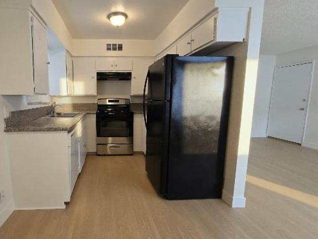 2 Br, 2 bath, Condo 531 S Shelton St