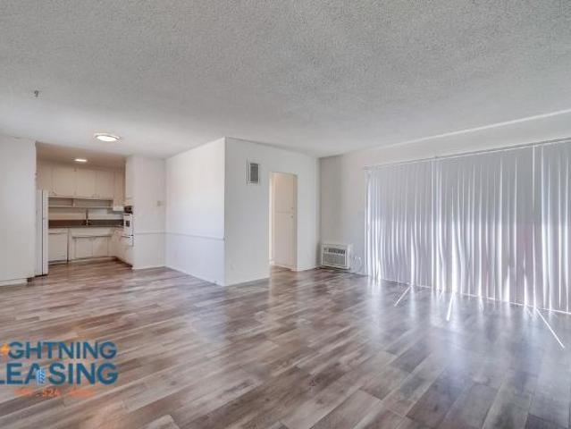 2 Br, 2 bath, Condo 5415 Corteen Pl