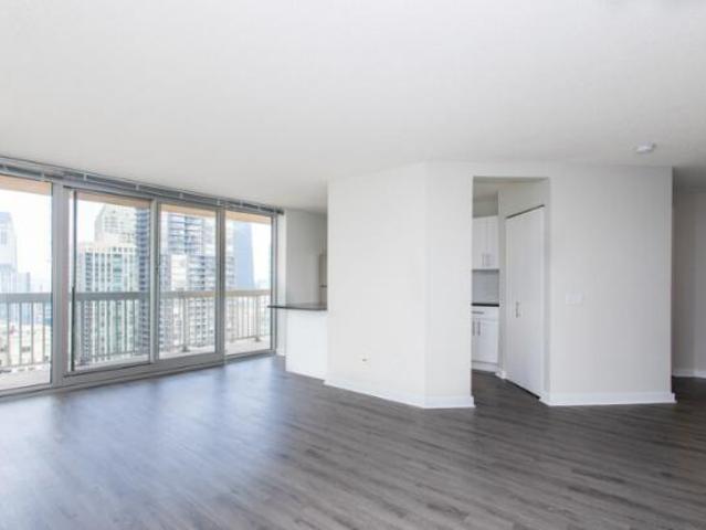 2 Br, 2 bath, Condo 544 N State St