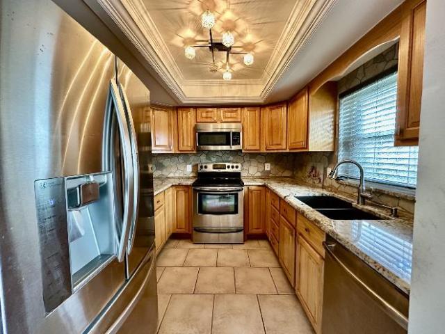 2 Br, 2 bath, Condo 5467 Rattlesnake Hammock Rd
