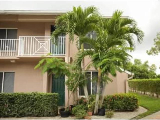 2 Br, 2 bath, Condo 5470 16th Pl Sw
