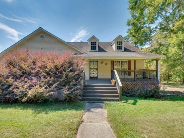 2 Br, 2 bath, Condo 5700 Miles Rd