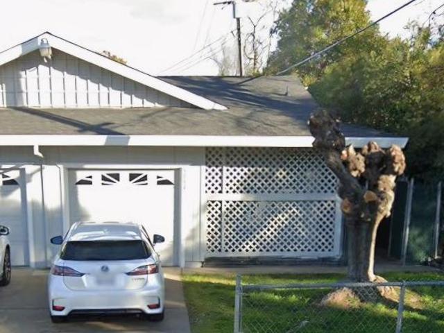 2 Br, 2 bath, Condo 5804 Westfield St