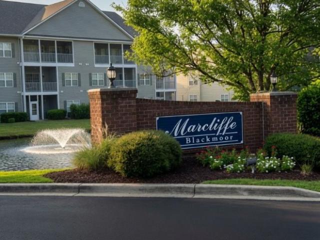 2 Br, 2 bath, Condo 5822 Longwood Dr
