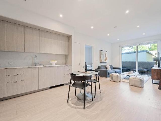 2 Br, 2 bath, Condo 5851 W 88th St