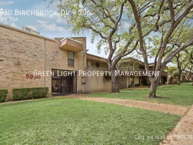 2 Br, 2 bath, Condo 5930 Birchbrook Dr