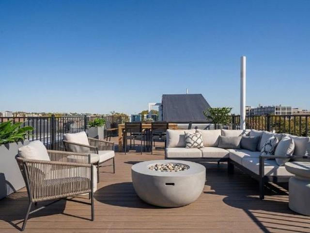 2 Br, 2 bath, Condo 59 Gove St