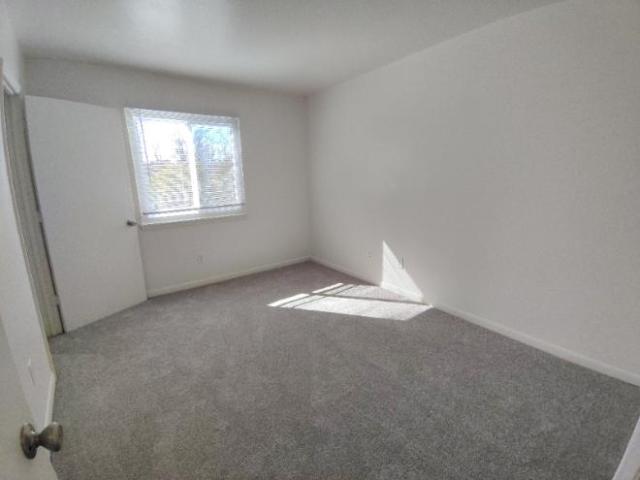 2 Br, 2 bath, Condo 600 Reusens Road