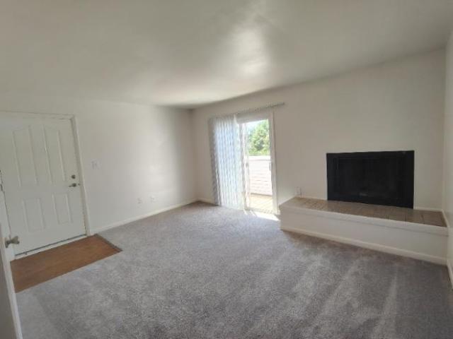 2 Br, 2 bath, Condo 600 Reusens Road
