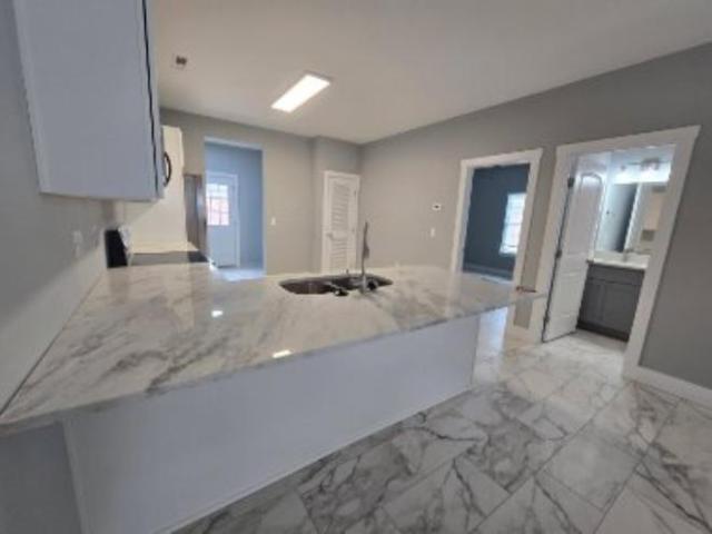 2 Br, 2 bath, Condo 601 Firestone Ln