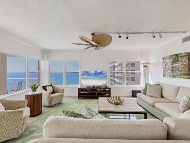 2 Br, 2 bath, Condo 601 Longboat Club Rd
