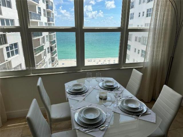 2 Br, 2 bath, Condo 6039 Collins Ave