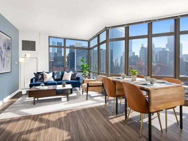 2 Br, 2 bath, Condo 605 W Kinzie St