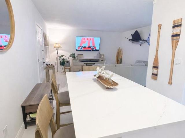 2 Br, 2 bath, Condo 6080 22nd Ave N