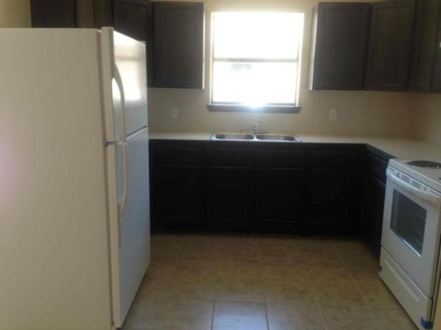2 Br, 2 bath, Condo 614 San Antonio Ave