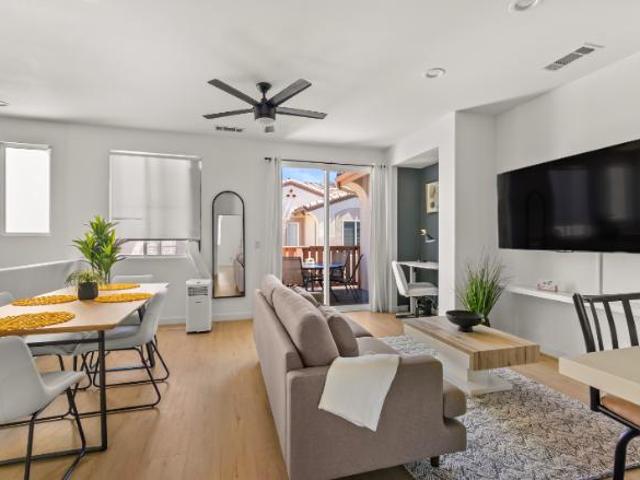 2 Br, 2 bath, Condo 6160 Paseo Ensillar