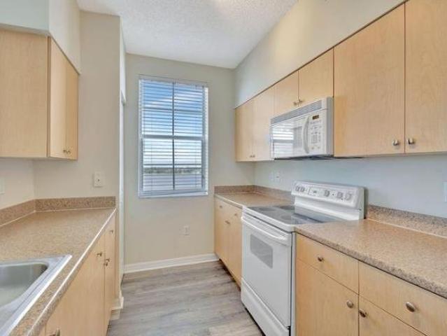 2 Br, 2 bath, Condo 616 Clearwater Park Road
