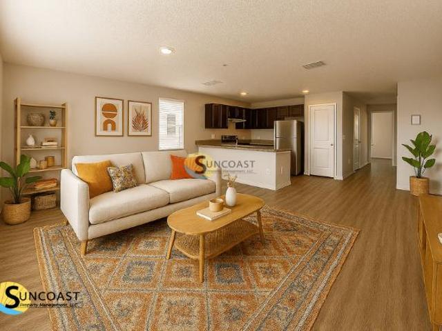 2 Br, 2 bath, Condo 617 Century 21 Dr