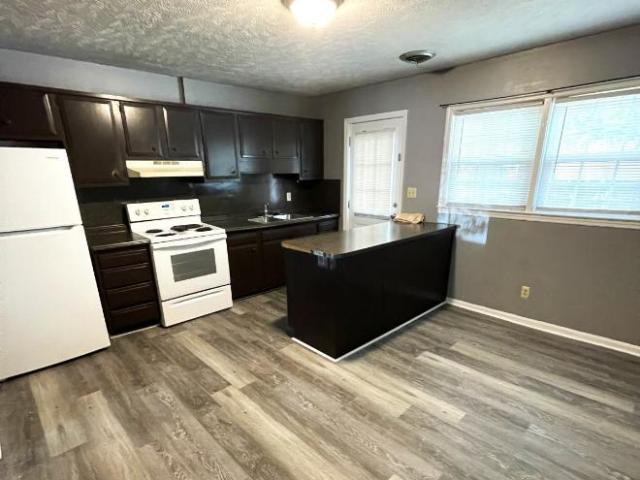 2 Br, 2 bath, Condo 6209 Tindal St