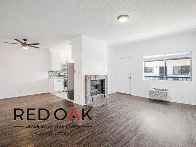 2 Br, 2 bath, Condo 625 N Kenwood St