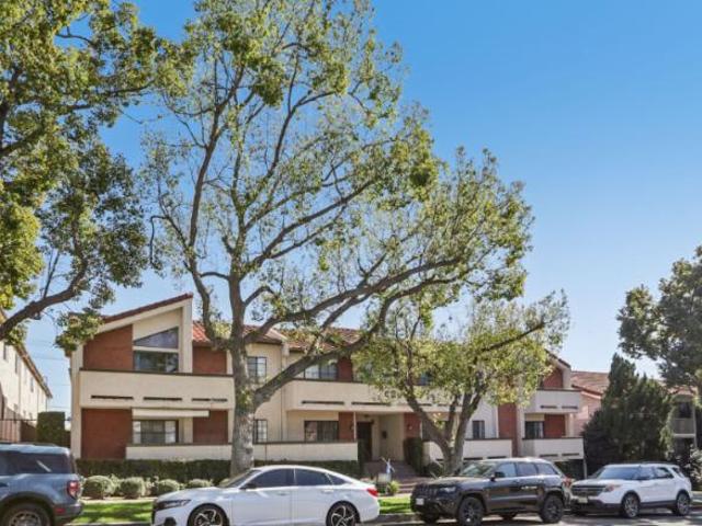 2 Br, 2 bath, Condo 626 E Verdugo Ave