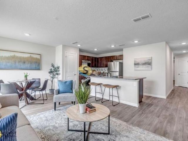 2 Br, 2 bath, Condo 6426 Sweetbay Ln
