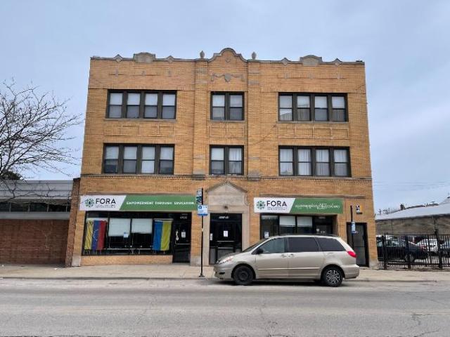 2 Br, 2 bath, Condo 6431 N California Avenue